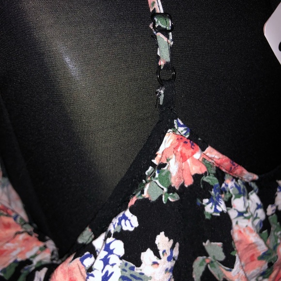 New Look | Dresses | Ruffled Floral Maxi Dress Flounce Bottom | Poshmark